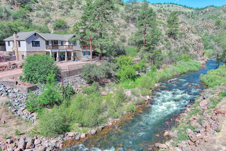 Lyons Riverside Retreat - Lyons, CO