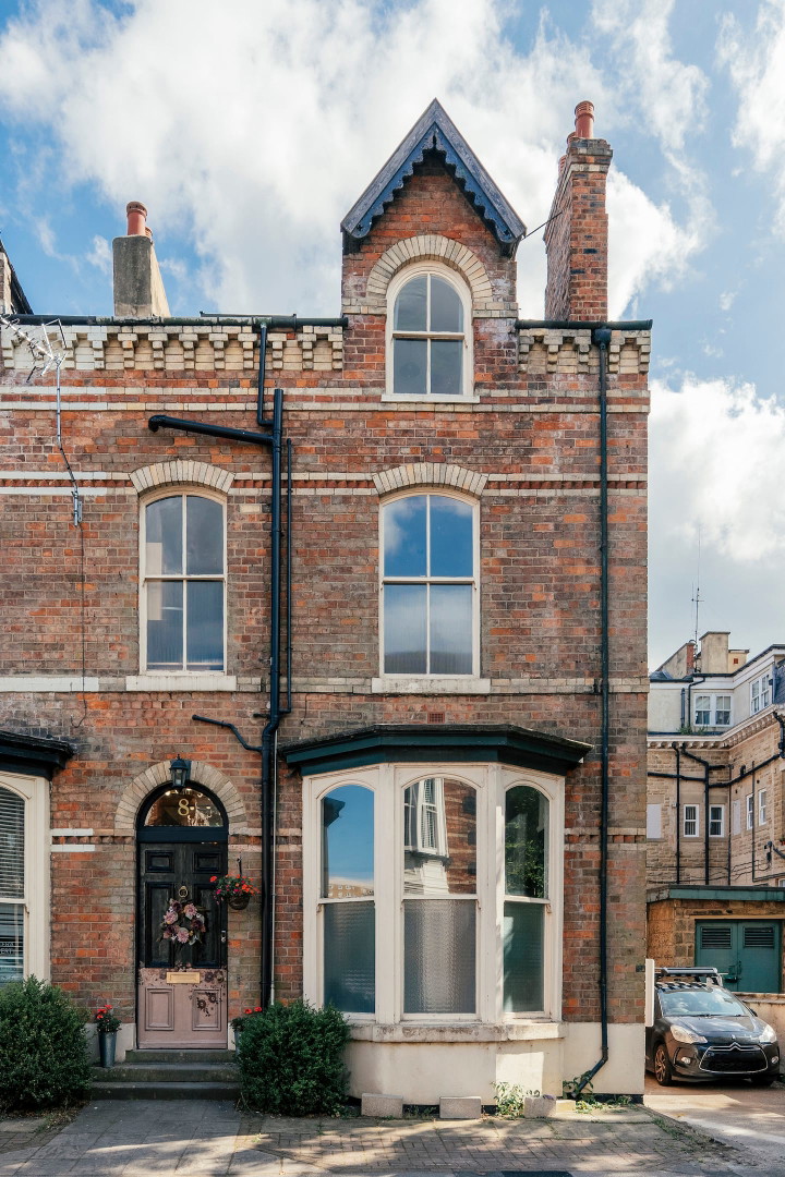 Entire 7br 4bath Property Split As 3 Apartments - Pateley Bridge