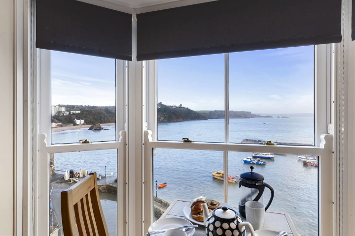 Prime Position Seaview Apartment In Tenby Harbour - Tenby