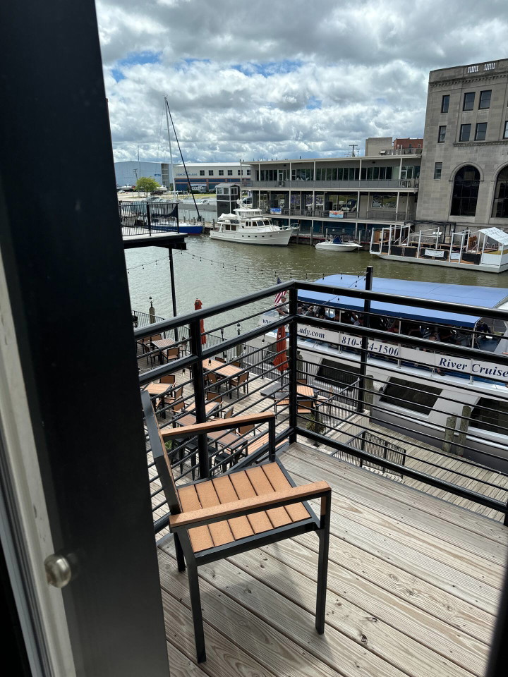 Downtown On River -Great View - Sarnia