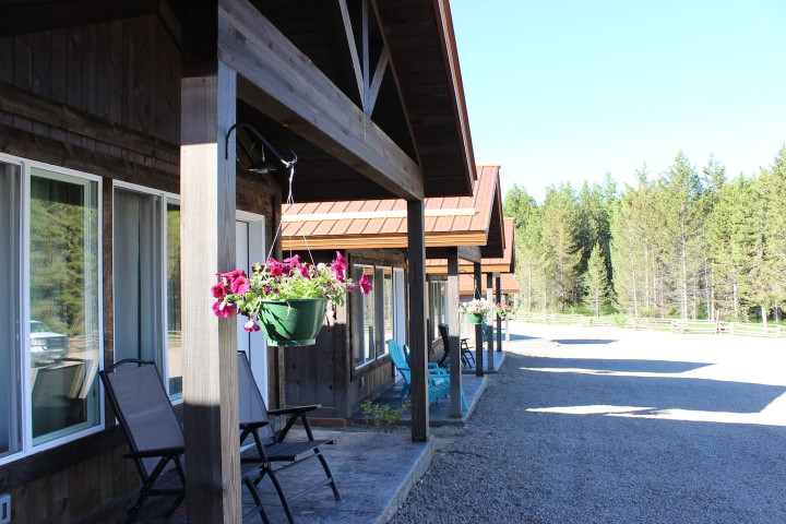 2 Queen Beds, Wifi, Mini Fridge, Microwave, Full Bathroom - Island Park, ID