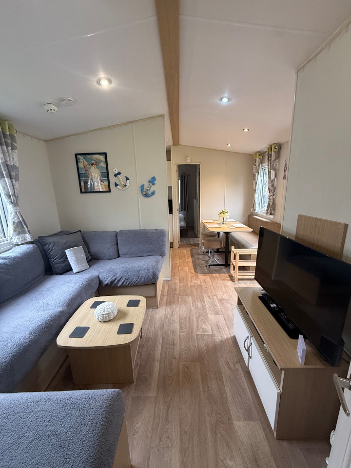 Beach Retreat @ Naze Marine Holiday Park - Walton-on-the-Naze