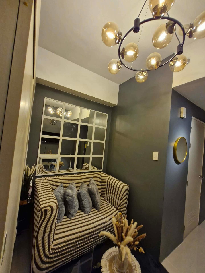 Elegant 1br W/ Balcony | South Residences - Muntinlupa