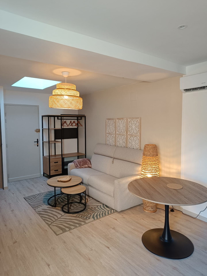 Appartement Centre-ville : Cour/parking Gratuit - Agen