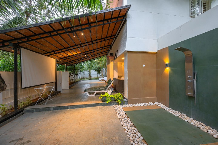 Casa Bella | Private Jacuzzi Villa Near Bangalore - Hosur