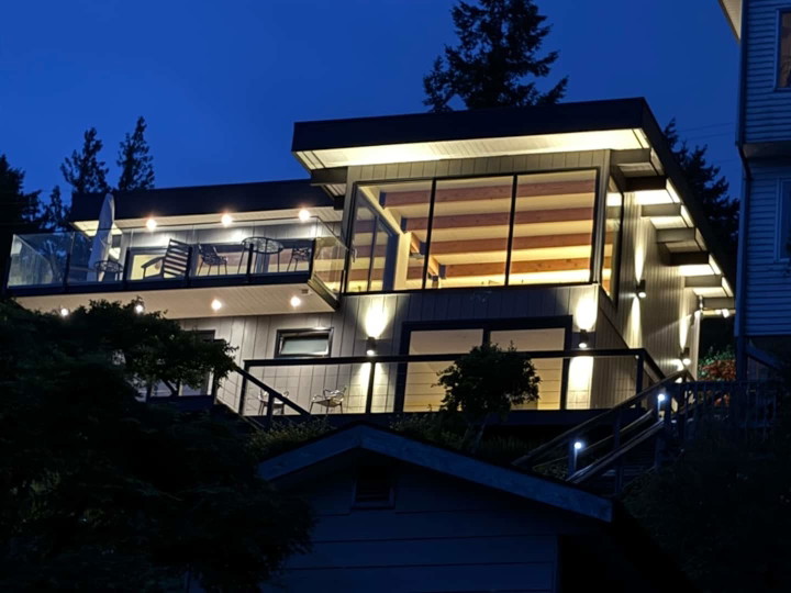 Beach Heights - Oceanfront Luxury - Sunshine Coast