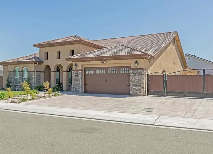 Beautiful Mediterranean Style Home - Ripon, CA