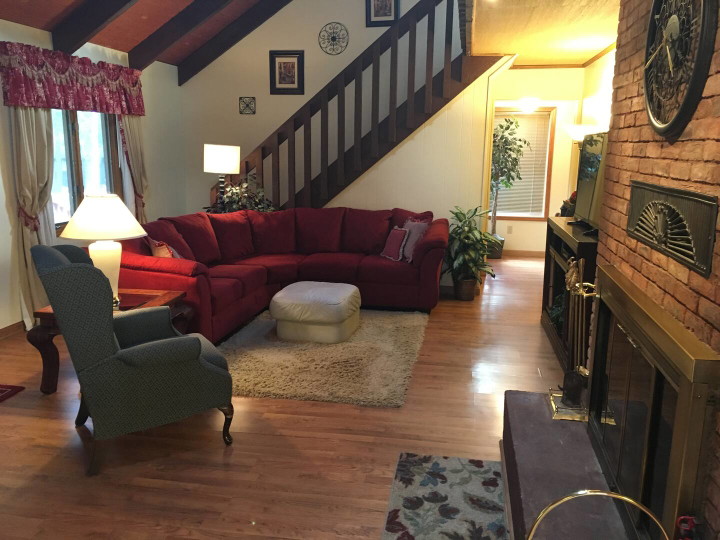 Cozy Pinewood Cottage In The Mountain - Munds Park, AZ