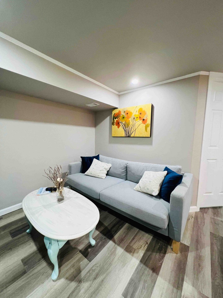 Cozy Private Guest Suite - Driveway Parking - Chestnut Hill, PA