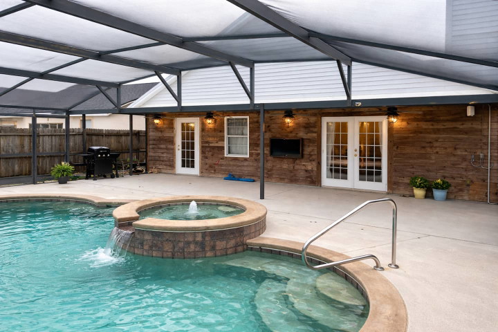 3 Br Lake Mary Home W/ Private Pool | Patio | Yard - Lake Mary, FL