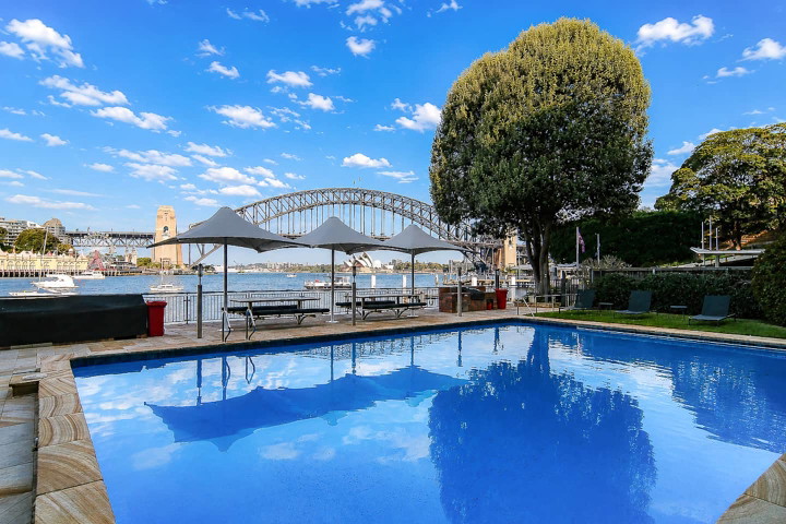 Harbourside Vintage Apartment|pool, Jetty &Parking - North Sydney
