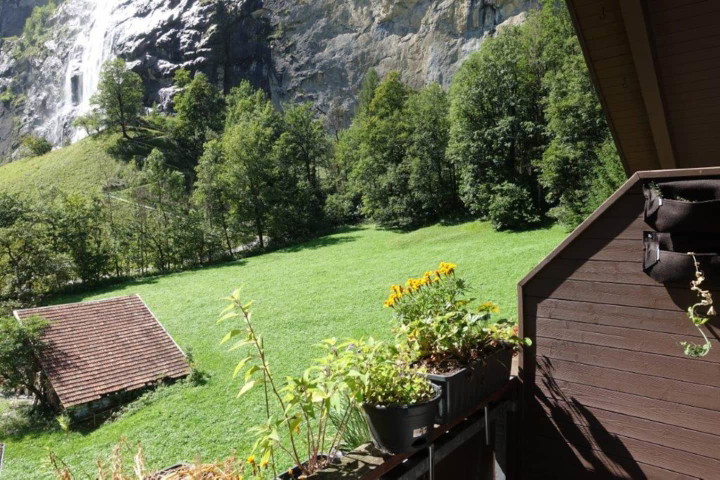 Lauterbrunnen Staubbach Amazing Waterfall View - Mürren