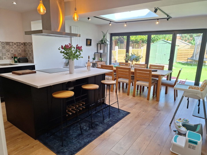 Beautiful Family Home In The Heart Of Wilmslow - Knutsford