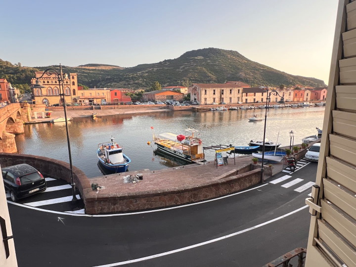 Sulla Sponda Del Fiume - Bosa