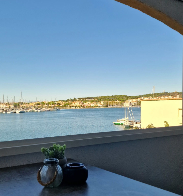 Bleu Horizon: Port View, Air Conditioning, Wi-fi, Linen Included - Agde