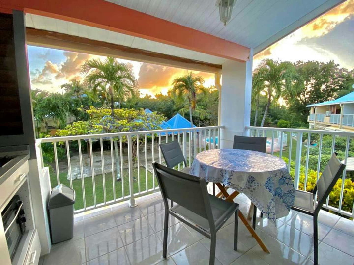 Mezzanine Studio 400 M From The Beach, With Pool - Martinique