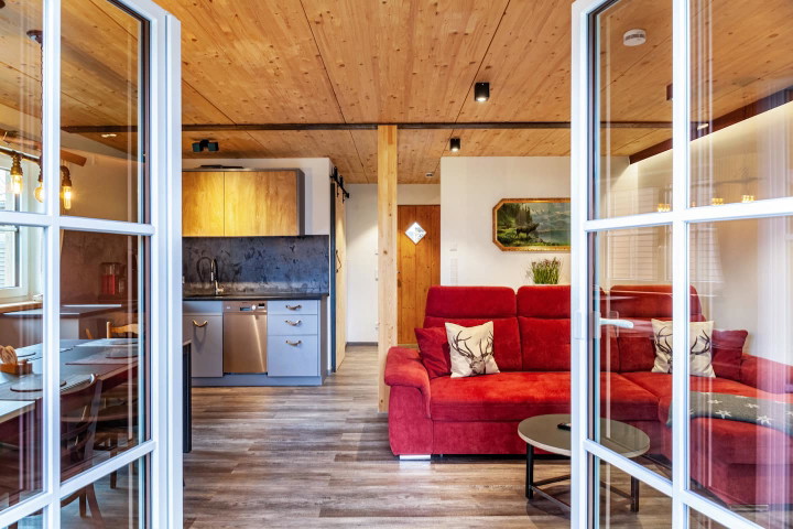 Chalet Rauschn With Mountain View With Shared Sauna, Terrace, Balcony; Pet Friendly - Zugspitze