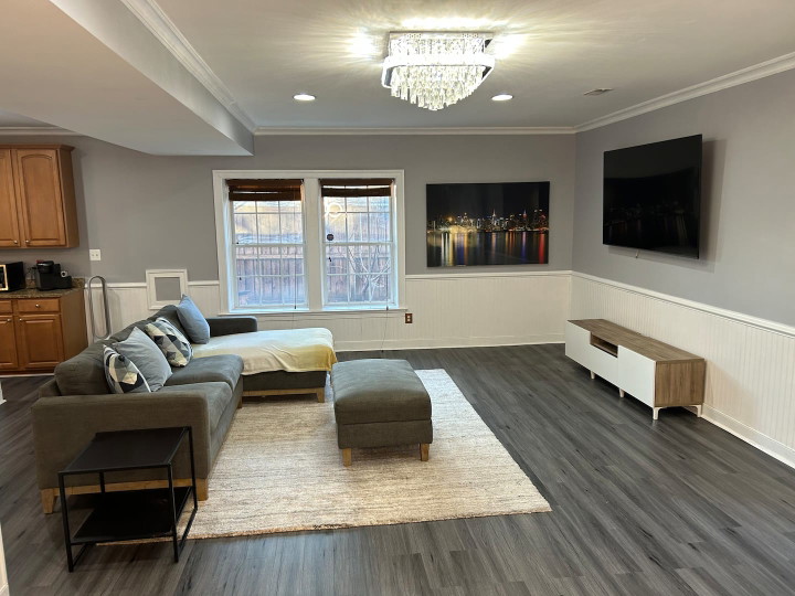 Modern, Sunlit 2-bedroom Home With Full Bath - Falls Church, VA