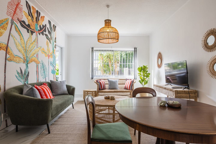 African-inspired 2br In Heart Of Three Anchor Bay - Camps Bay