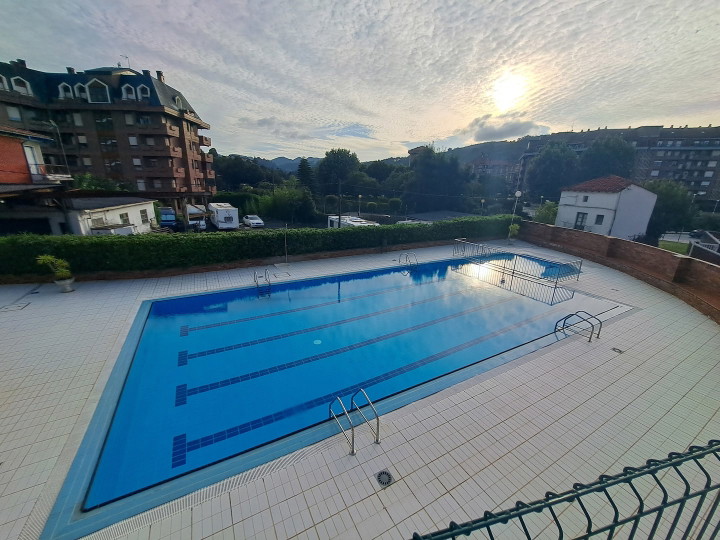 Playa A 700 M.-piscina-parking Gratuito - Castro Urdiales