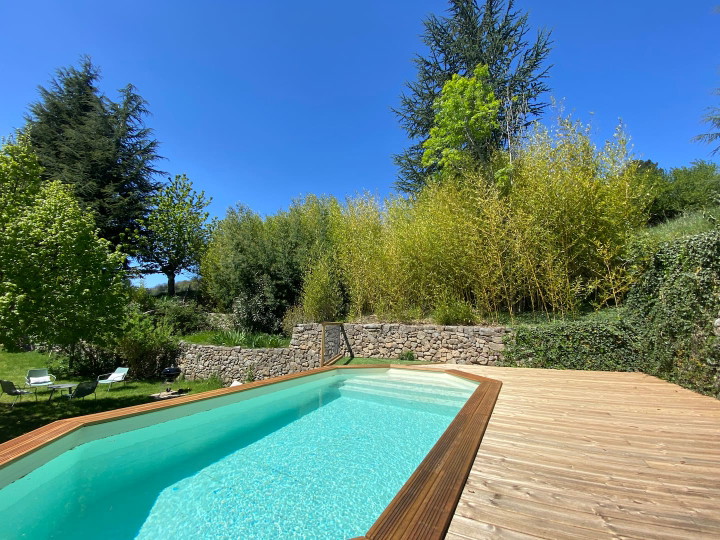 Belle Maison En Pierres Avec Piscine Privative - Rhône-Alpes