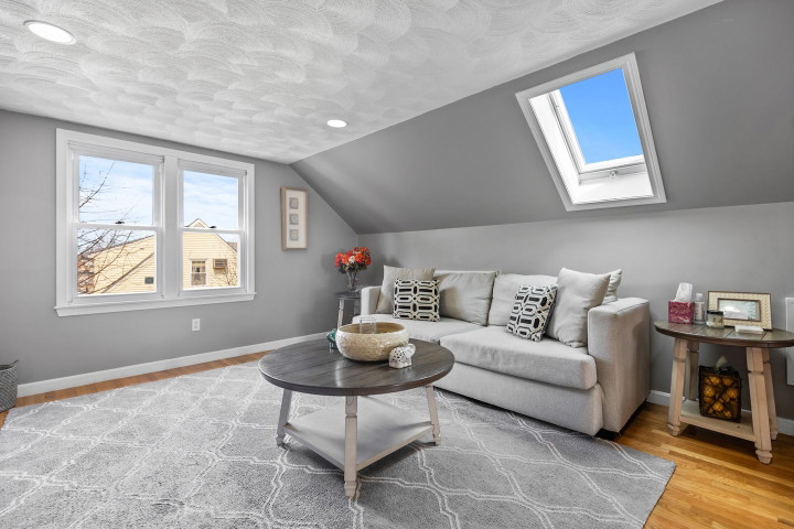 Huge 1br W/king Bed Near Airport, Boston, Salem - Everett, MA