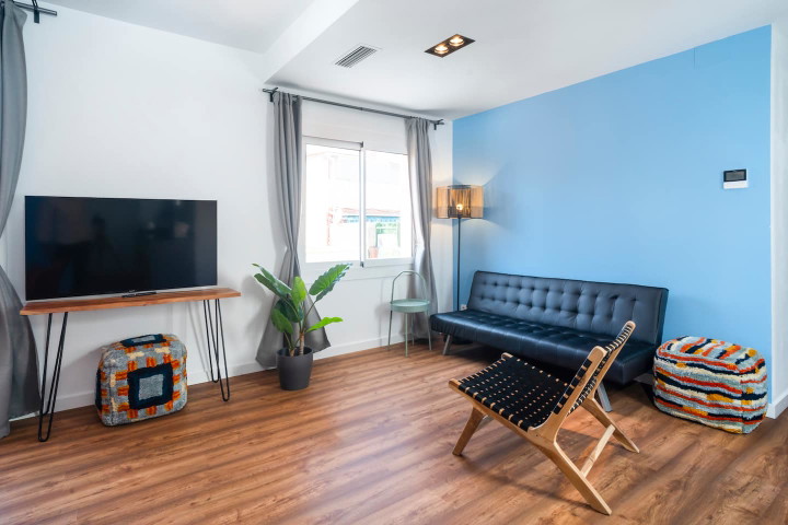 Renovated 3 Bedroom Apartment Located In The Center - El Prat de Llobregat