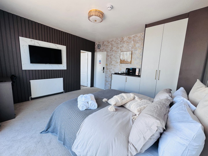 King Room Sea View - Room 108 - Clacton-on-Sea
