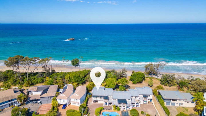 Azure - Couples, Luxe, Pool + Beachfront - Coffs Harbour