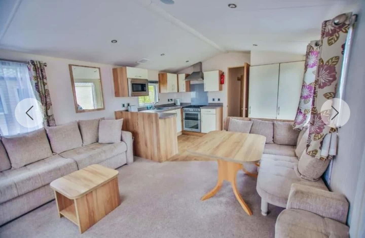 Cosy 2 Bed Caravan, Private Parking At Combe Haven - バトル