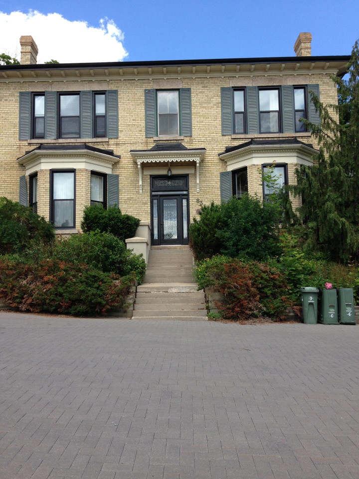 Gorgeous Luxurious Apartment In  Downtown Mansion. - Guelph