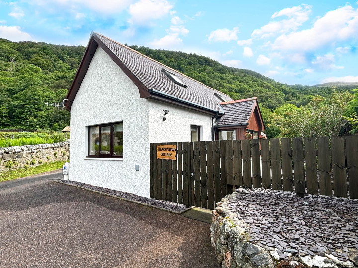Cosy Highland Cottage With Stunning Loch Views - Glencoe