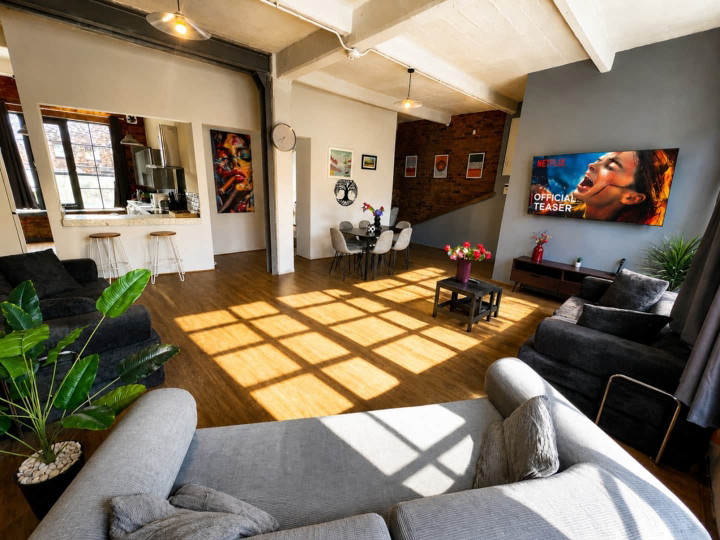 Central Apt Sleeps 8 | Bars, Restaurants & Parking - Liverpool, UK