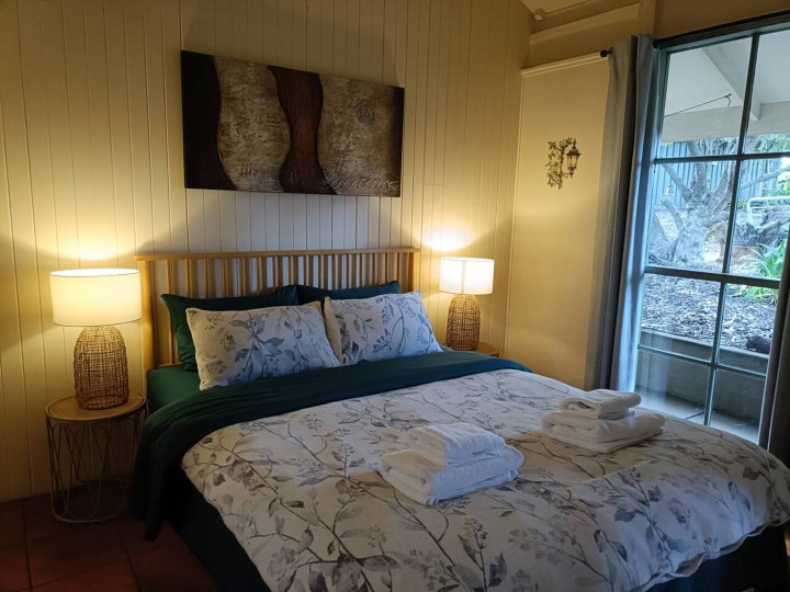 Timberloo Chalet 4 (1 Queen Bed) Spa & Fireplace - Lakes Entrance