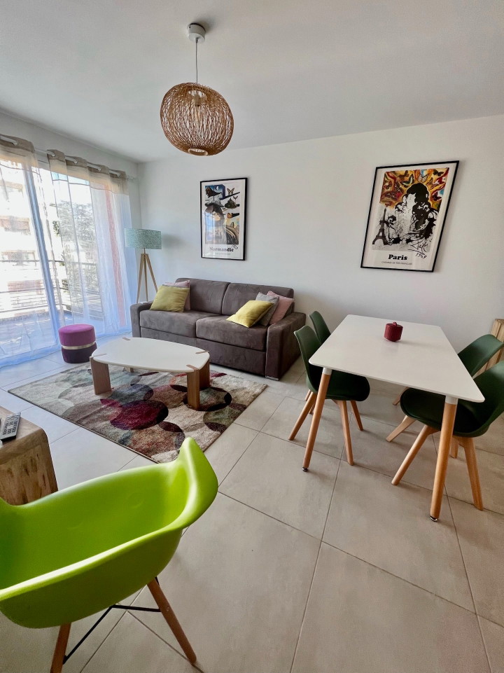Air Conditioning A/c T2 New 45 M2 Garage Terrace Sncf Station - Genebra