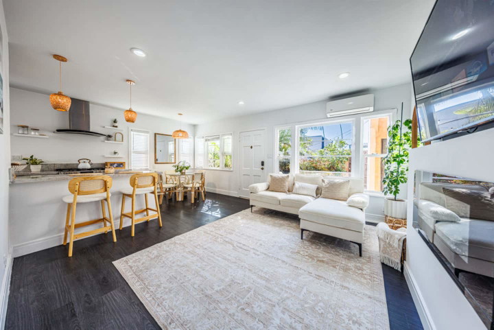 Bright 1br W/patio  20 Mins To Lax - サンタモニカ, CA