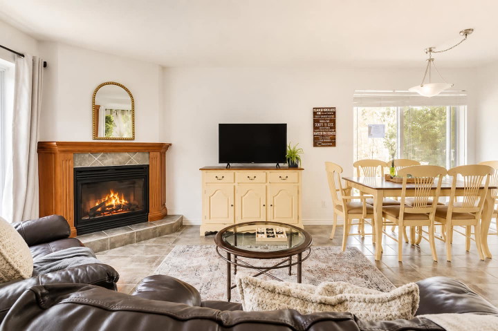 Ski-in/ski-out Stoneham  Fireplace & River View - Stoneham-et-Tewkesbury