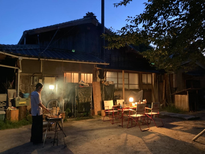 菊間駅から徒歩10分海まで5分。元庄屋宅古民家。オーナー居住１組貸切。かつてない自然体験と交流の宿。 - Matsuyama