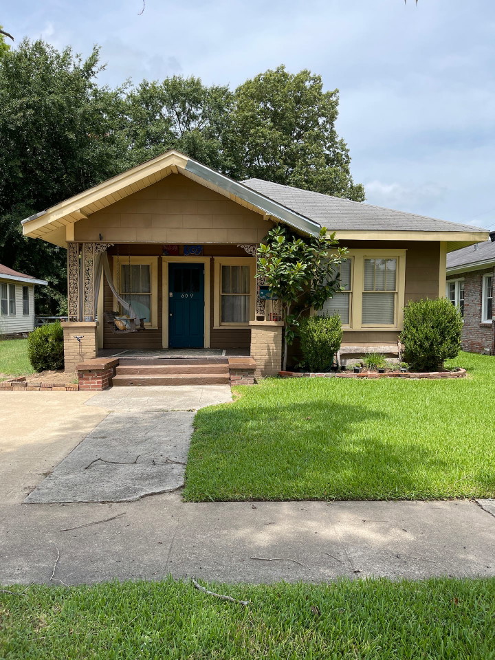 Charming Monroe Garden District Home - Monroe, LA