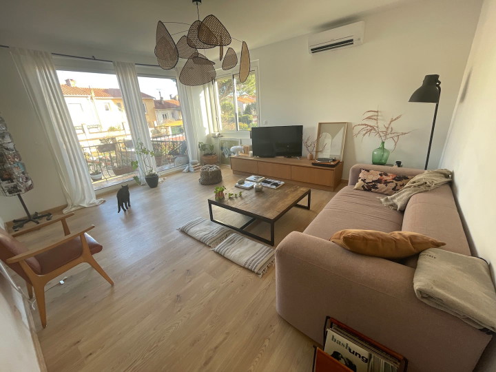 Charmant Appartement Ensoleillé Avec Balcon - Perpignan