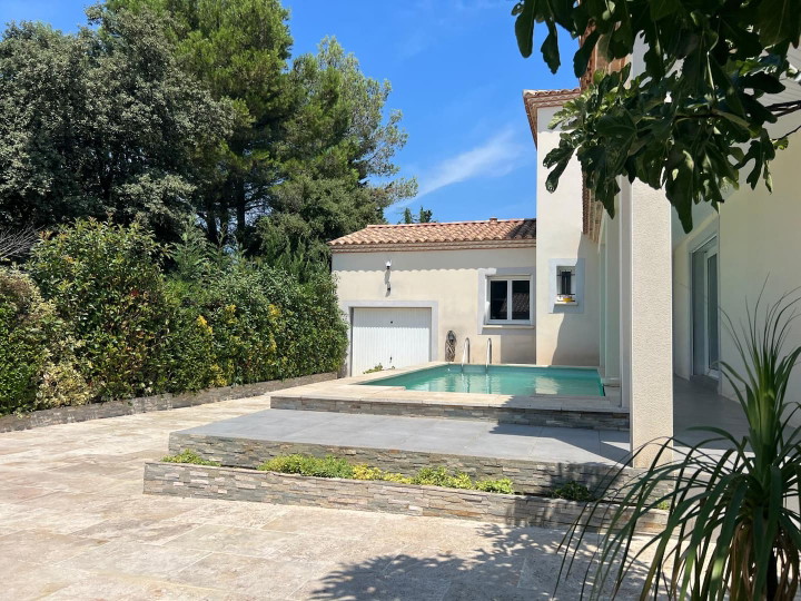 Maison Calme Avec Piscine Privée - Nîmes