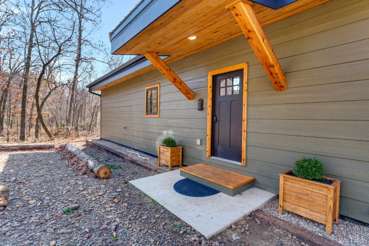 Caribou Cabin At Thunder Bluff - Fayetteville, AR