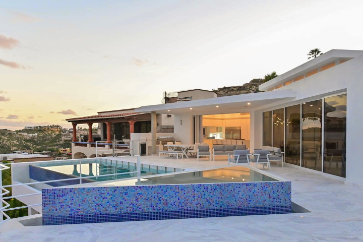 Luxury Cabo Villa Sleeps 28 W/ Pool, Hot Tub, Bay/ocean Views, Near Swim Beach - Cabo San Lucas