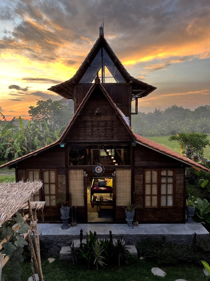 Kubu Yr - Bali