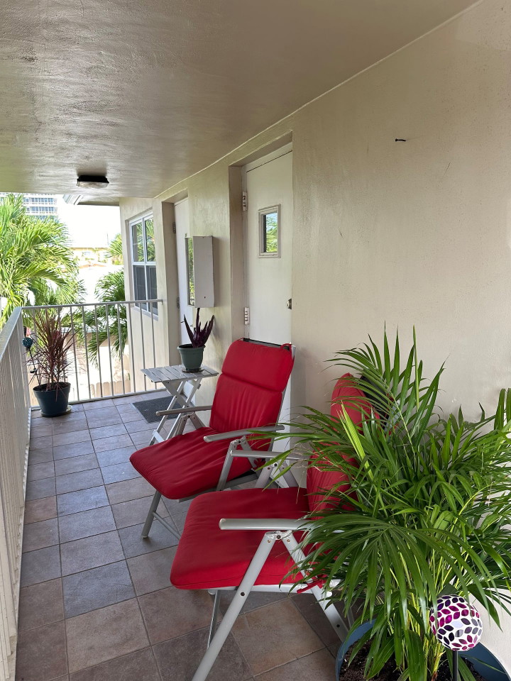 The Best In Pompano Beach, 4 Min Walk To Beach ! - Pompano Beach, FL