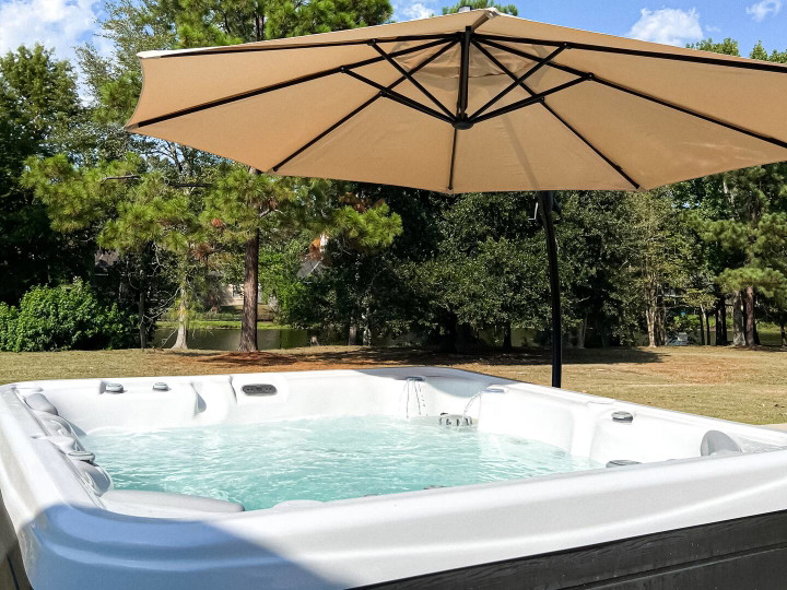 Peaceful Retreat With Private Hot Tub - Baton Rouge, LA