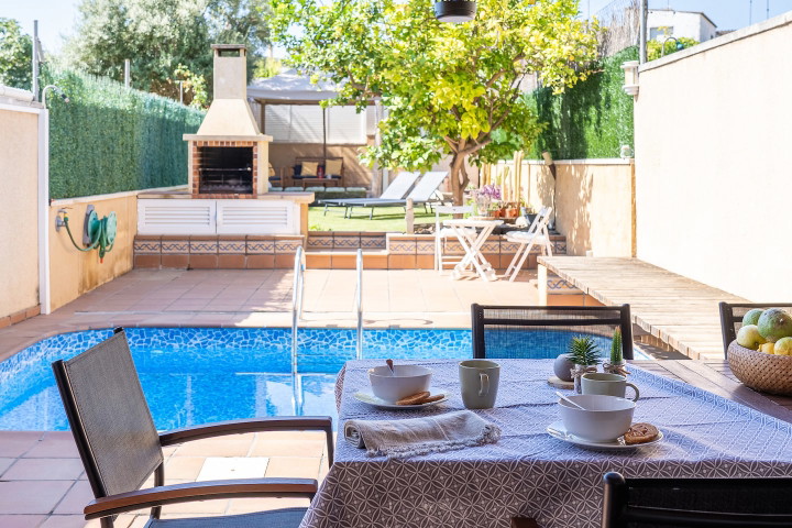 Another Day In Paradise - Calafell