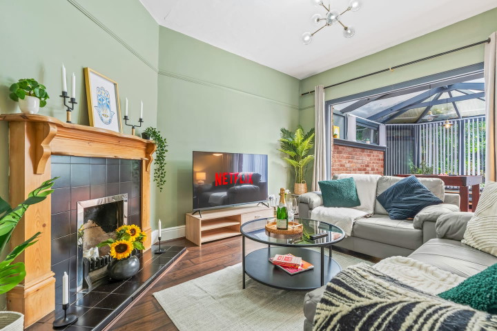 Contractors & Families | Wifi |Birmingham|sleeps 8 - Birmingham