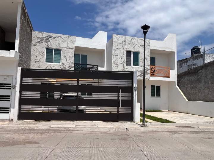 Full, Safe Lodging At Casa Ladoga. - Tepic