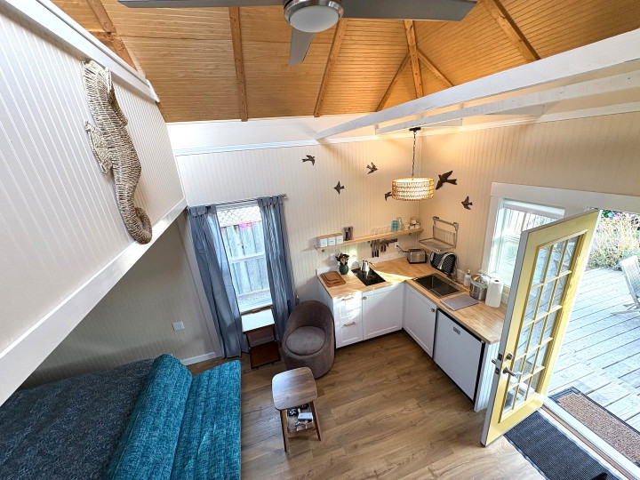 Small Beach Cottage Near The Coastal Trail - Half Moon Bay, CA